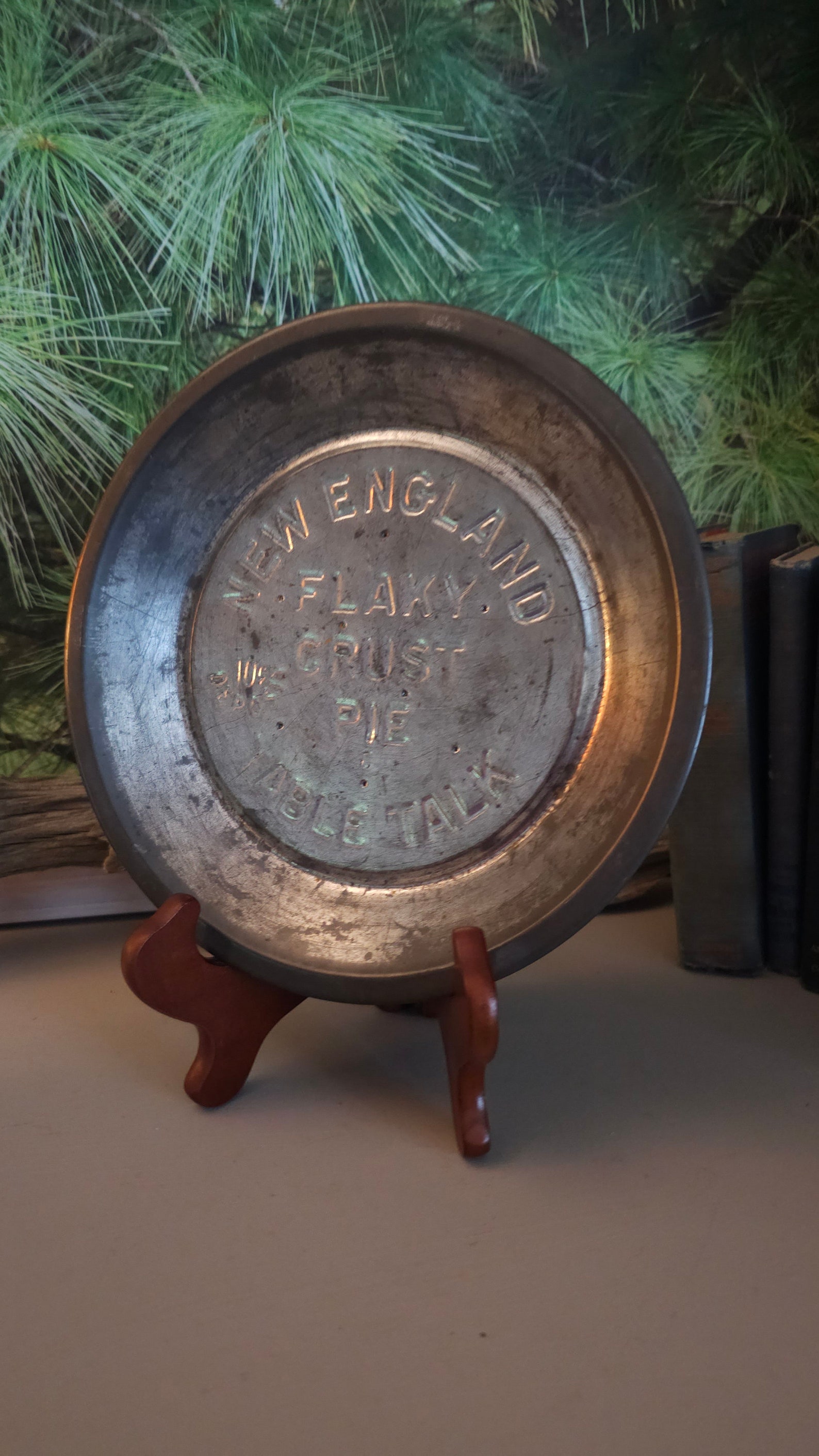 Perforated New England Flaky Crust Table Talk Pie Pan 10 Cent Deposit ...