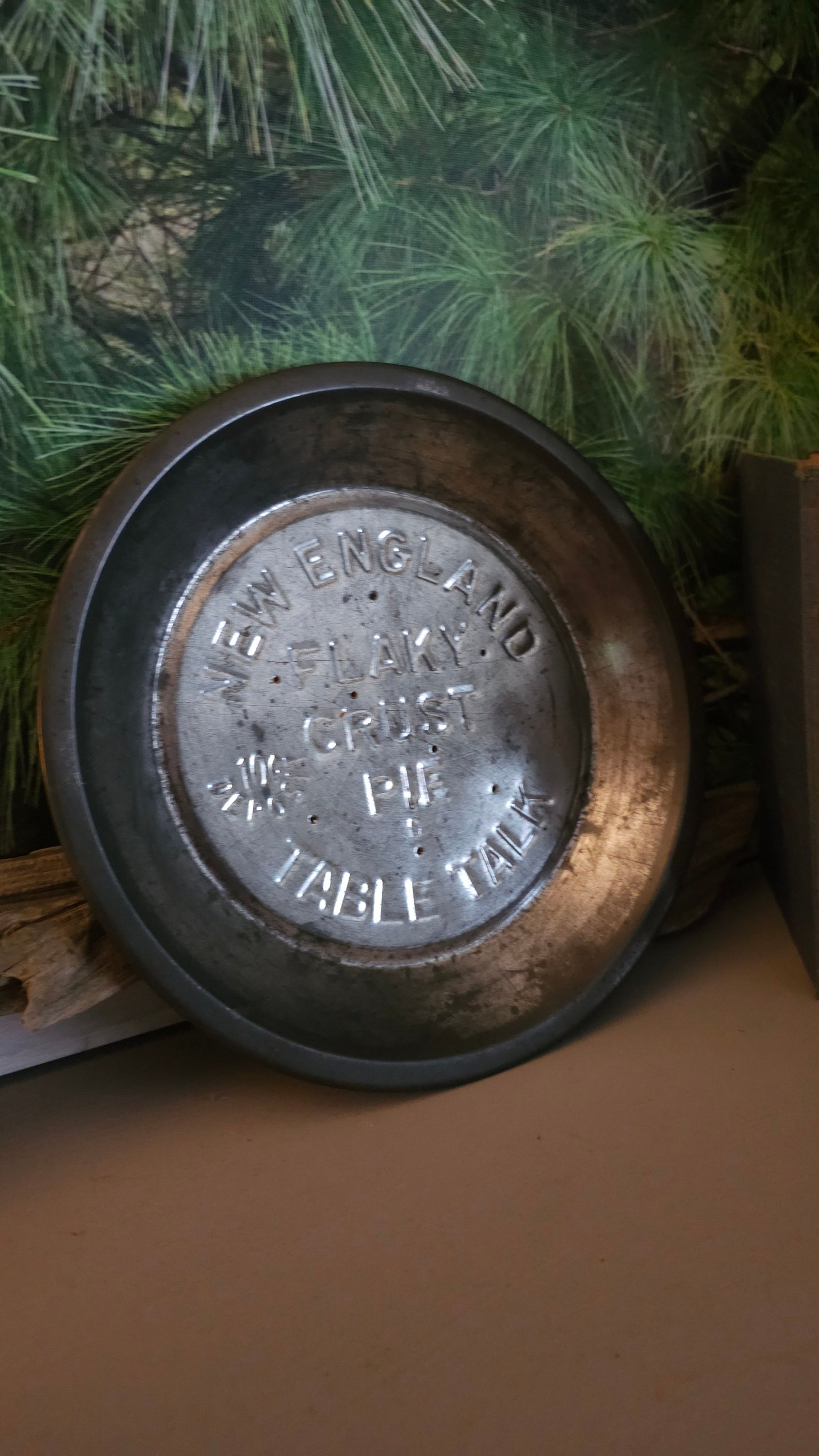 Perforated New England Flaky Crust Table Talk Pie Pan 10 Cent Deposit ...