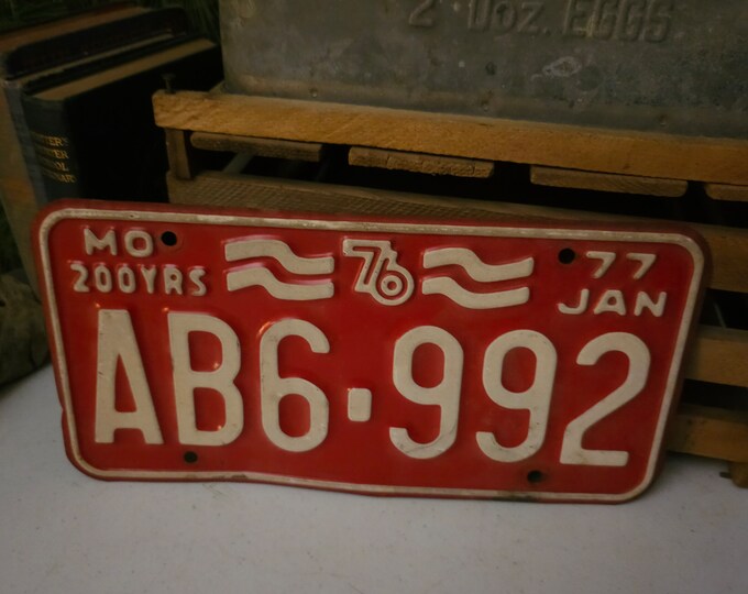 Red & White Bicentennial 1976-1977 Single Missouri License Plate Man ...