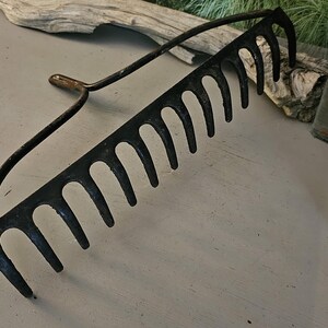 14 Rounded Tine Cast Iron Rake Head Handle Top Distressed Black Paint ...