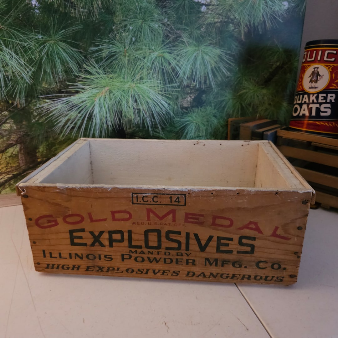 Antique Wooden Gold Medal Explosives Crate Illinois Powder Mfg. Co ...