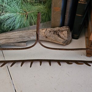 14 Tine Cast Iron Rake Head Twisted Wire Handle Top Rough Rusty ...