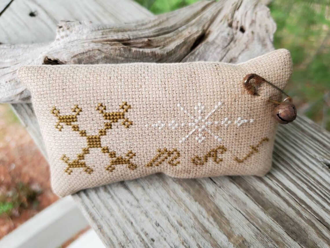 Primitive Pin Keep Xmas with Snowflake Christmas Decoration | Etsy