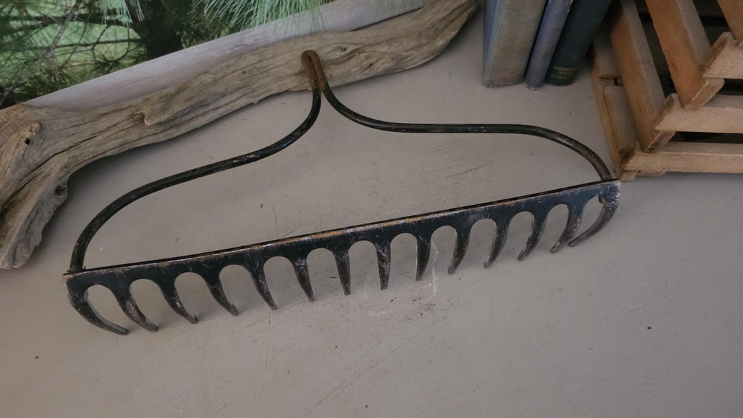 14 Tine Cast Iron Rake Head Black Distressed Paint Farmhouse Tool ...