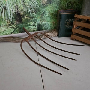 Rusty 5 Tine Pitchfork Head Cast Iron Distressed Farmhouse Tool #3602 ...