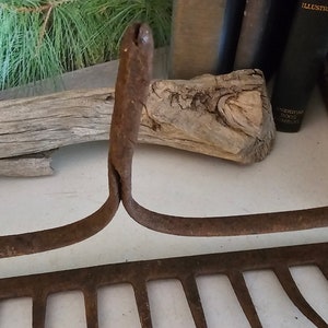14 Tine Cast Iron Rake Head Twisted Wire Handle Top Rough Rusty ...
