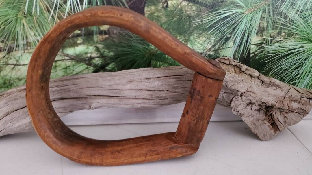 Narrow Old Bentwood Single Stirrup / Primitive Wood Stirrup / Rustic ...