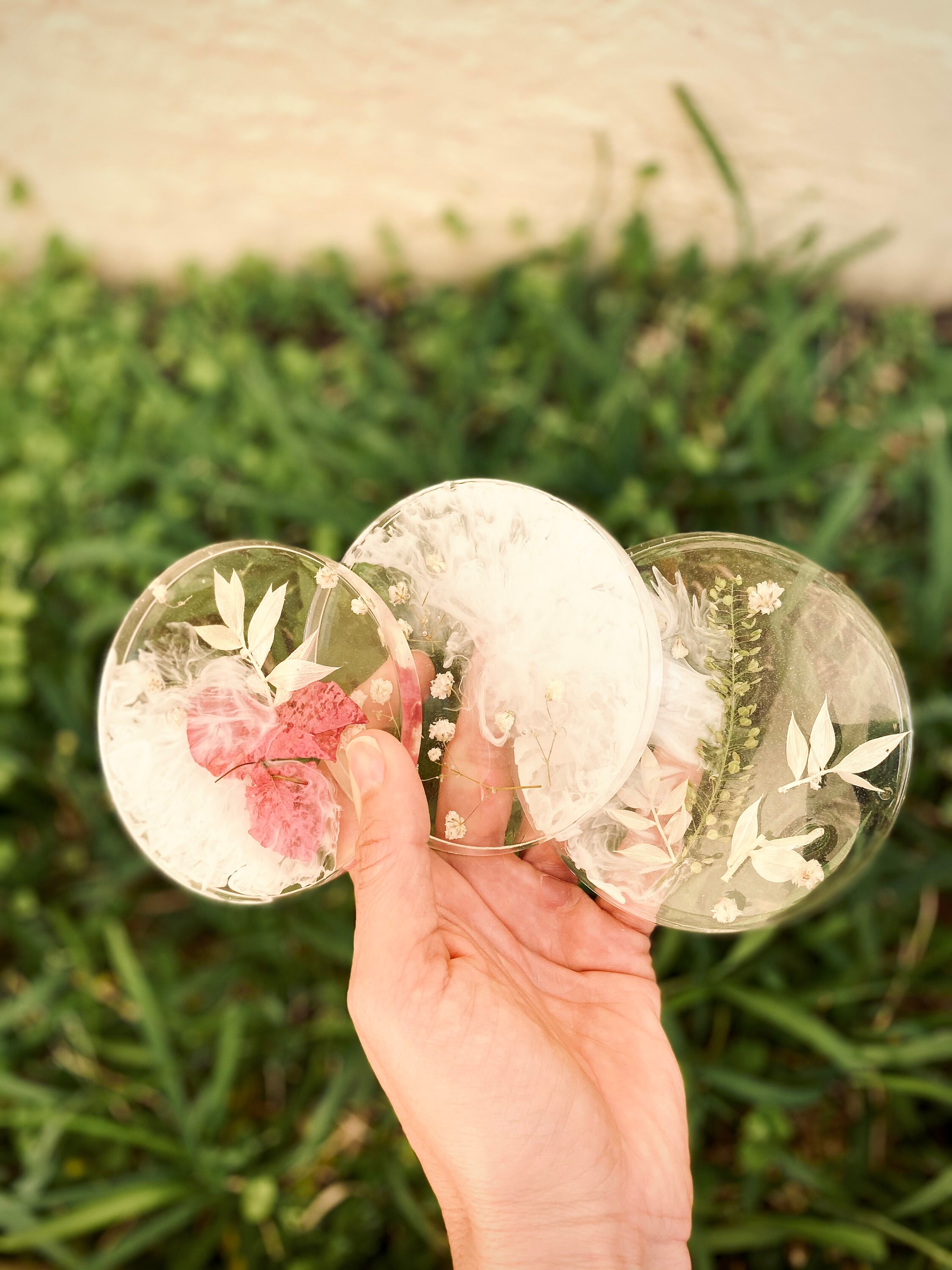 Gorgeous Set of Round Resin Coasters Flower Coasters | Etsy