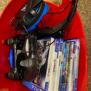 Personalized Valentine Video Game Controller Plastic Baskets, Easter ...