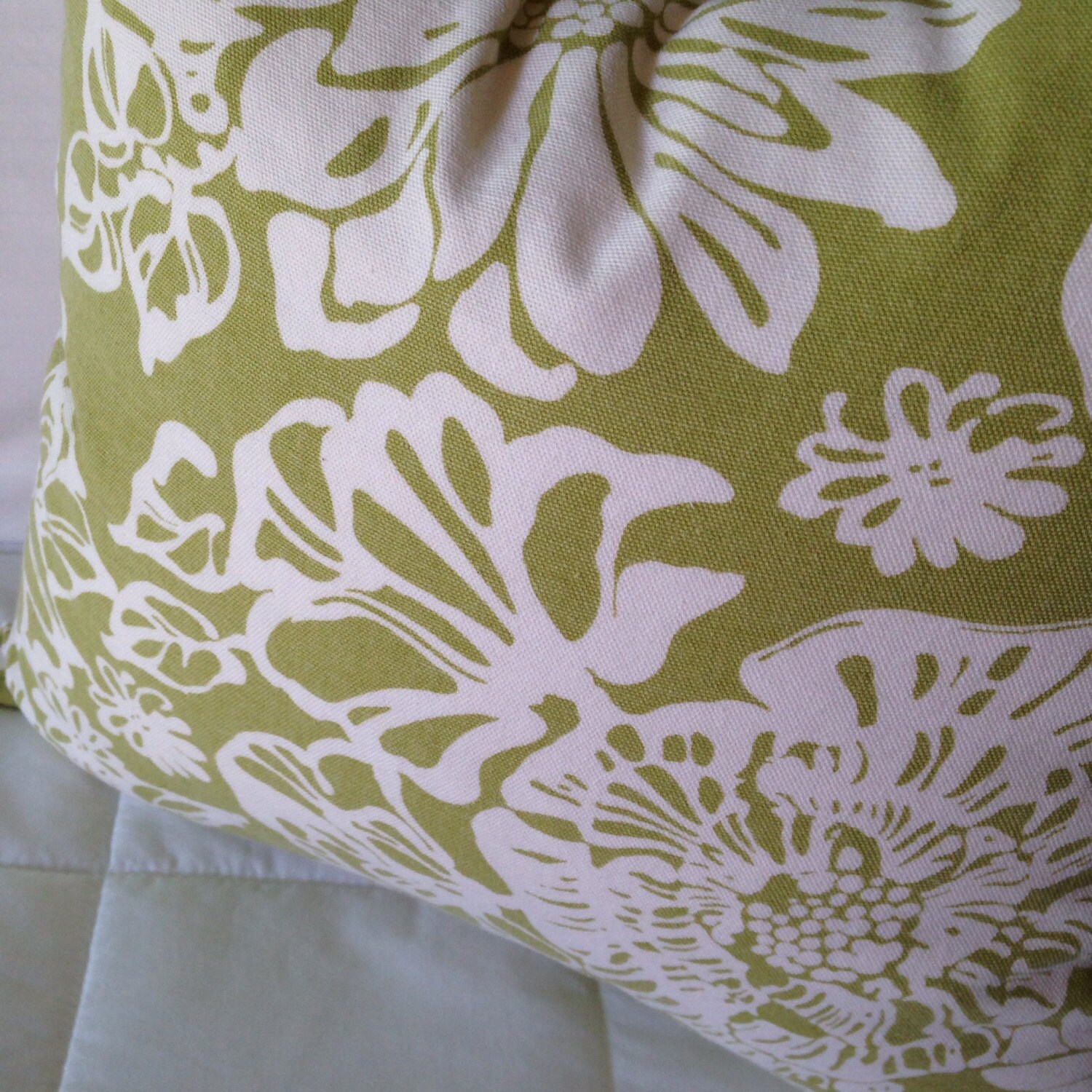 Richloom Biko Leaf, Tropical Floral, Lime Green & Winter White Home ...