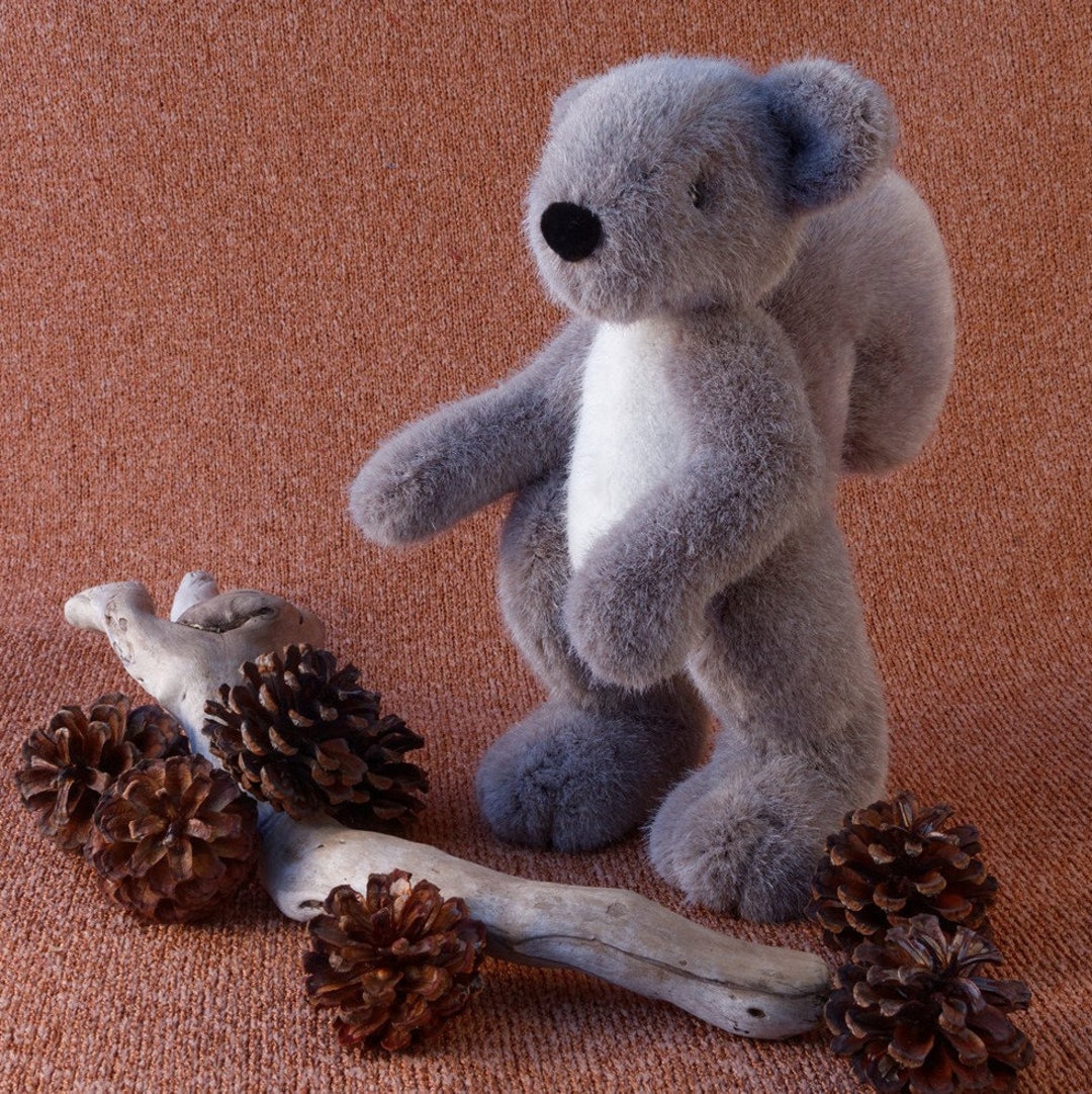 Squirrel Pattern and Illustrated Instructions for Peanut, an 8 " Tall ...