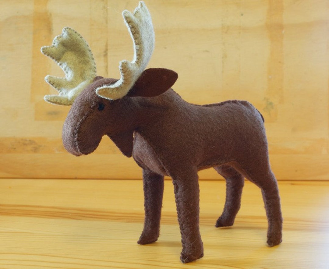 Felt Moose, Pattern and Illustrated Instructions, 7.5 Inches Tall ...