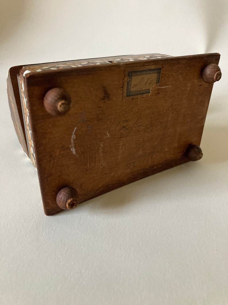 Antique Marquetry MOP Inlay Burl Wood Jewelry Trinket Box Lock With No ...