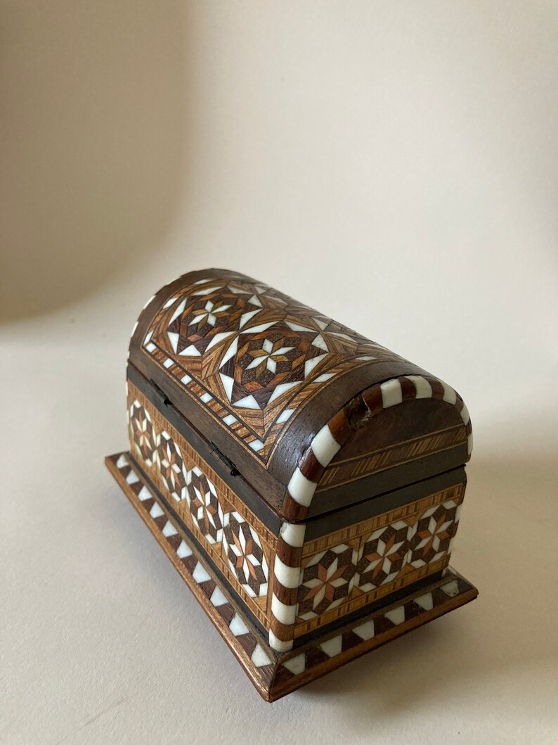 Antique Marquetry MOP Inlay Burl Wood Jewelry Trinket Box Lock With No ...