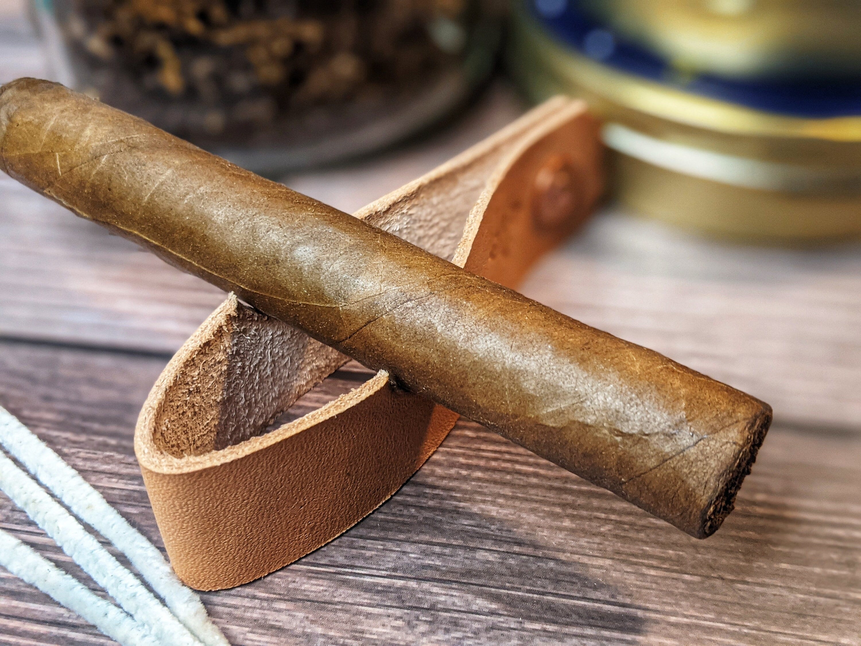 Leather Cigar and Pipe Stand Pocket Keychain - Etsy