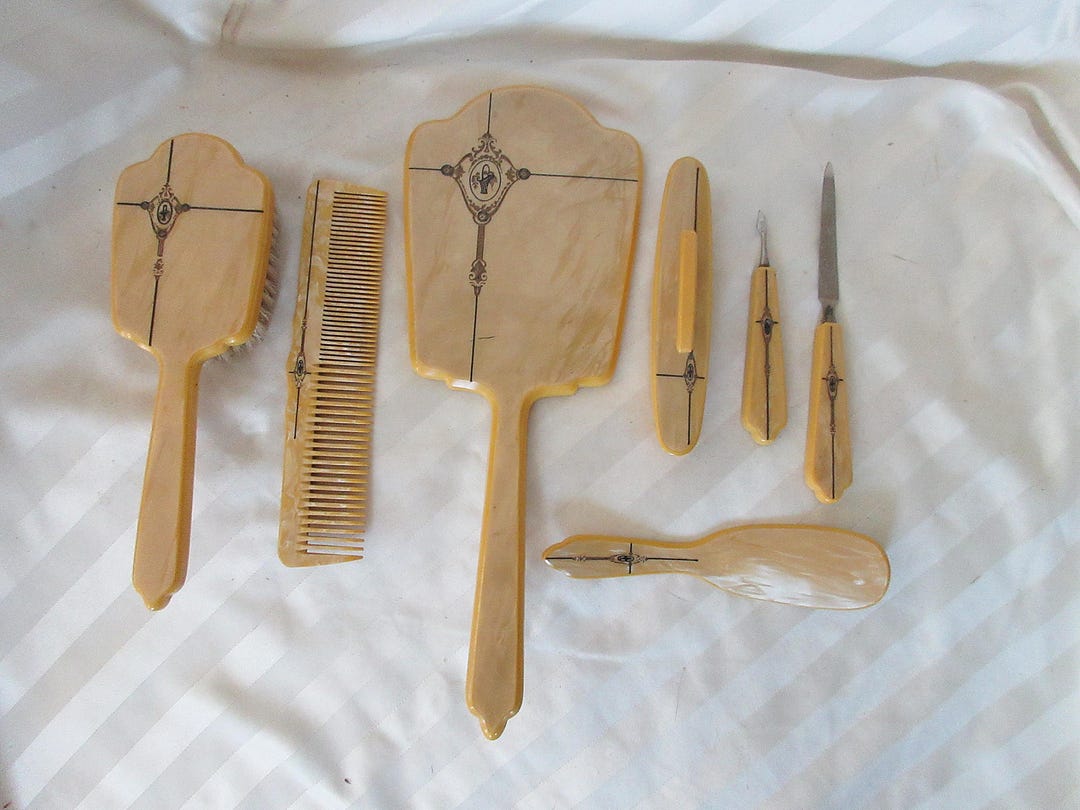 40's 7 Pc Yellow Pearl Bakelite Dresser/vanity SET Hand Mirror W ...