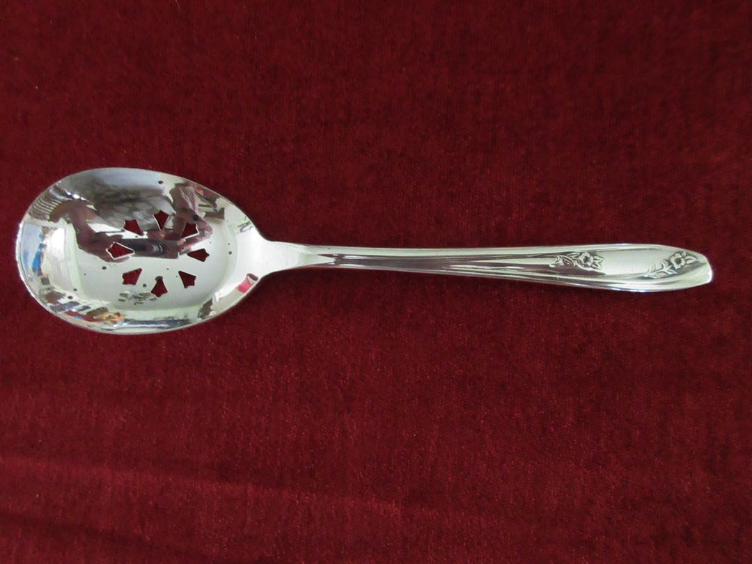Silverplate Pierced Sugar Sifter SPOON From Wm Rogers International ...