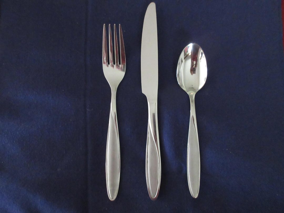 11 Pcs Ser/3 Stainless Flatware From Dash-of-that With Pattern Frosted ...
