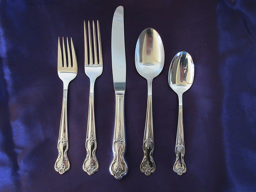 46 Pcs Service for 8 of Wm Rogers/is Elegant Silverplate Flatware ...