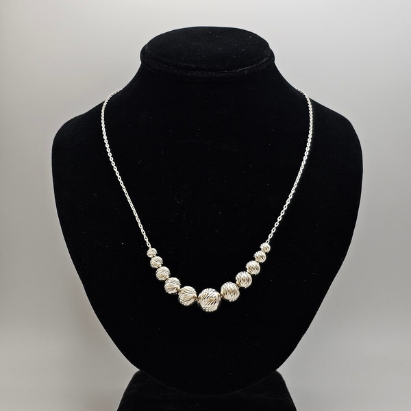 Graduated Diamond Necklace - Etsy