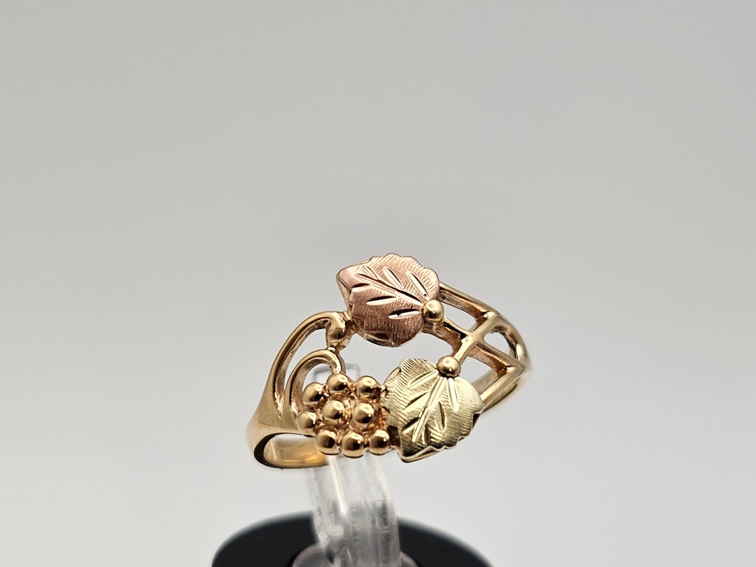 Openwork Grapevine Leaf Ring in 10kt Tri-gold, Nature Inspired Grape ...
