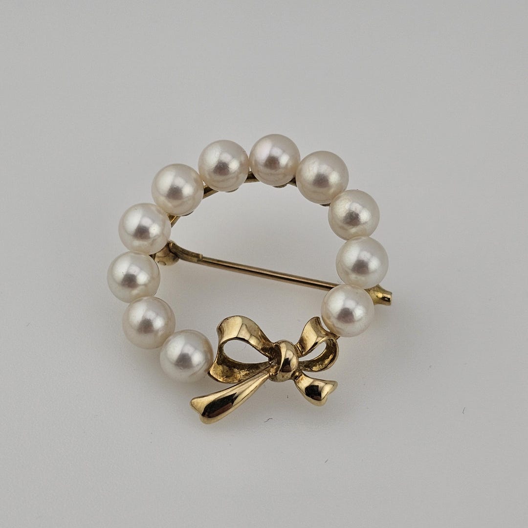 Vintage Mikimoto Pearl Wreath Brooch - 14K Yellow Gold - 5.4mm Pearls ...