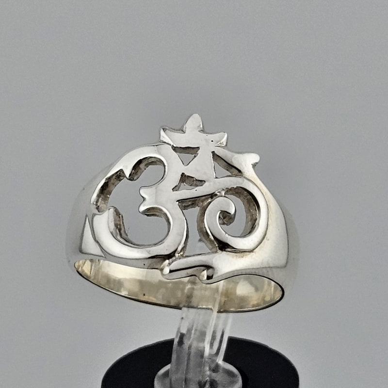 Om Ring - Etsy
