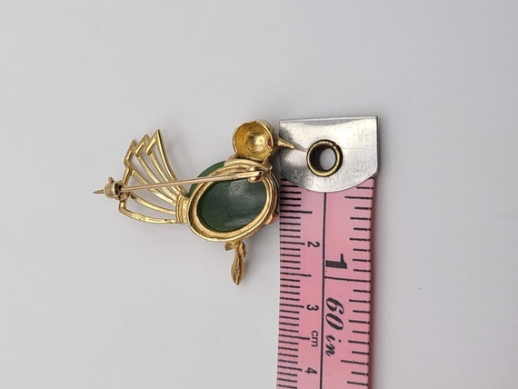 Vintage Green Jade Bird Pin: 14k Yellow Gold - Art De… - Gem