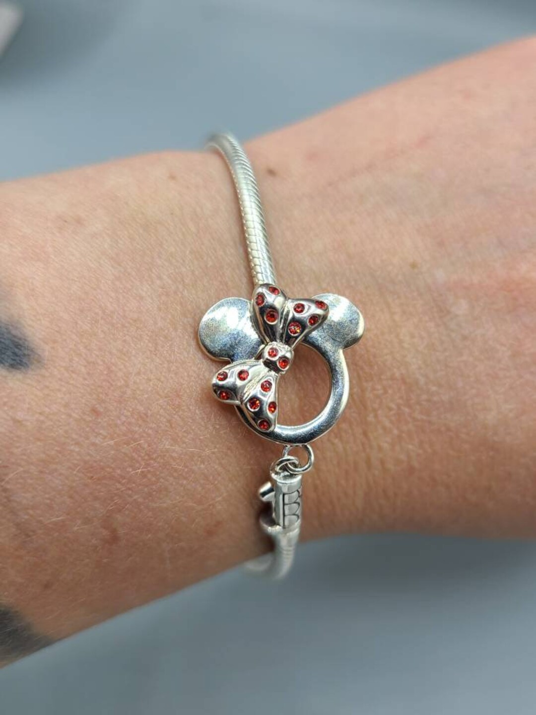 Chamilia Licensed Disney Minnie Mouse Charm Bracelet, 925 Silver Charm ...