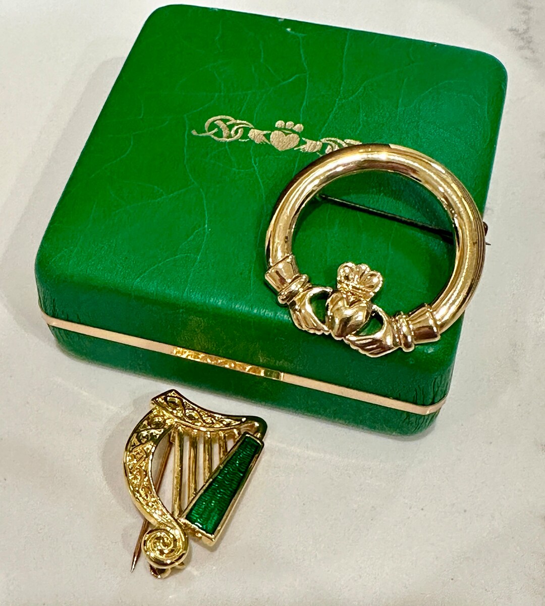 Vintage Claddagh and Harp Pins Sol D'or With Box - Etsy