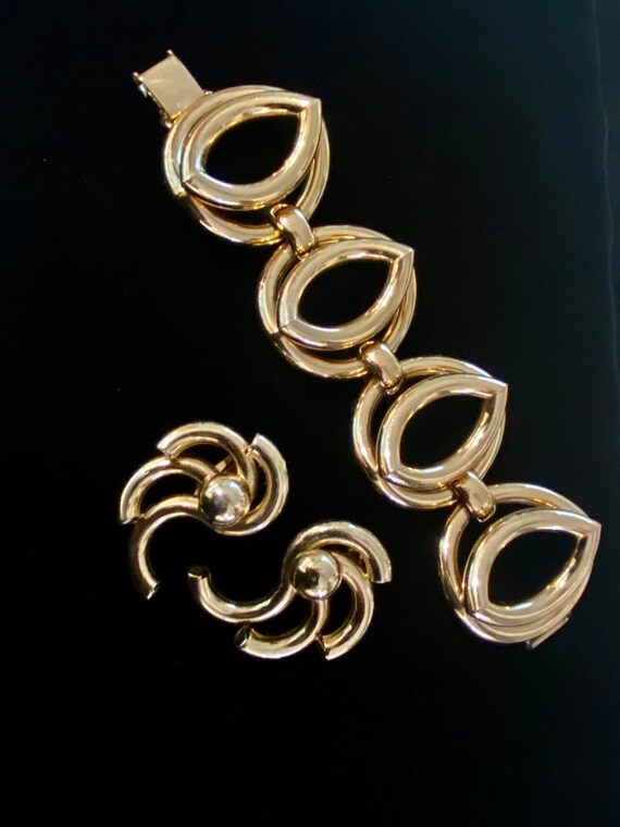 Bergere jewelry store