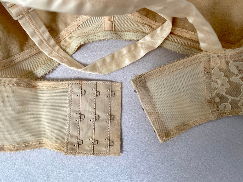 Vintage Bullet Bra Pennyrich Lace Pin up Pointy Rockabilly - Etsy