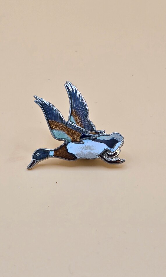 Duck enamel brooch pin - Gem