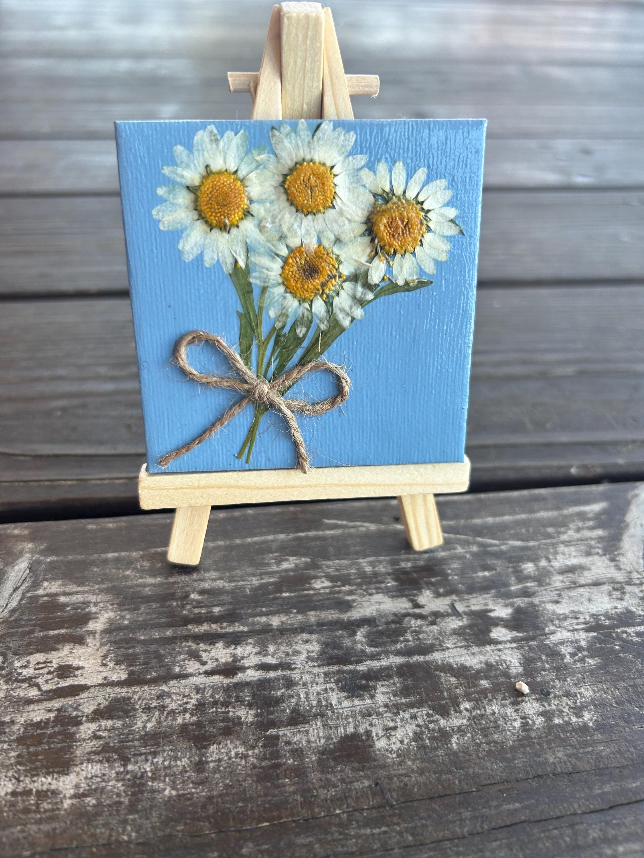 Mini Canvas With Easel Floral Daisy Bouquet Art With Real Pressed Daisy ...