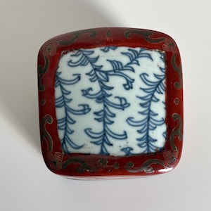 Vintage Red Lacquer Trinket Box With Blue & White Porcelain Lid - Etsy
