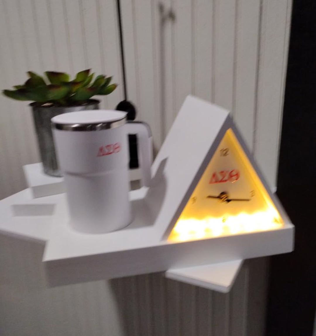 Delta Sigma Theta Sorority Inc. Cozy Reader's Caddy: Integrated Book ...