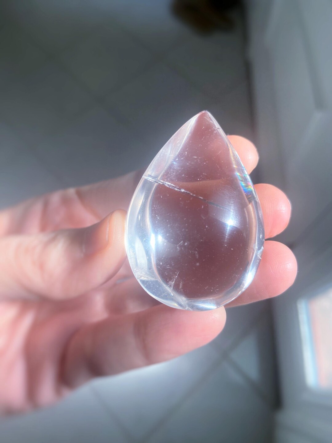 Rare Clear Quartz Tear Drop With Internal Rainbow Flash, Crown Chakra ...
