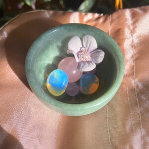 Jade Bowl Healing Crystal || Jade Gemstone Bowl - Etsy