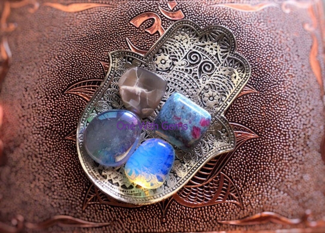 Hamsa Dish Healing Crystals Plate, Hand of Fatima, Protection Dish for ...