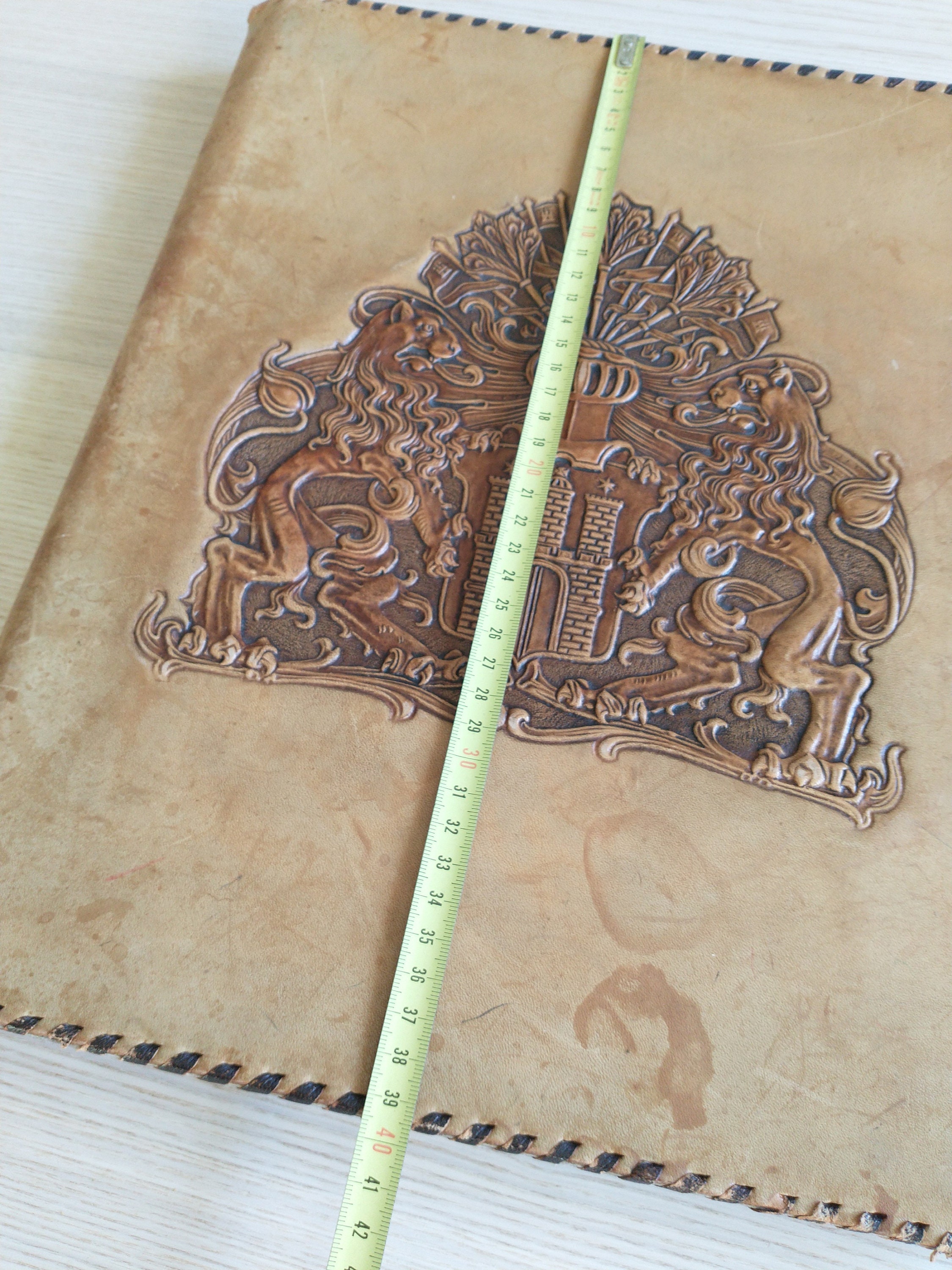 Antique Document Folder / Leather / Lion Emboss - Etsy