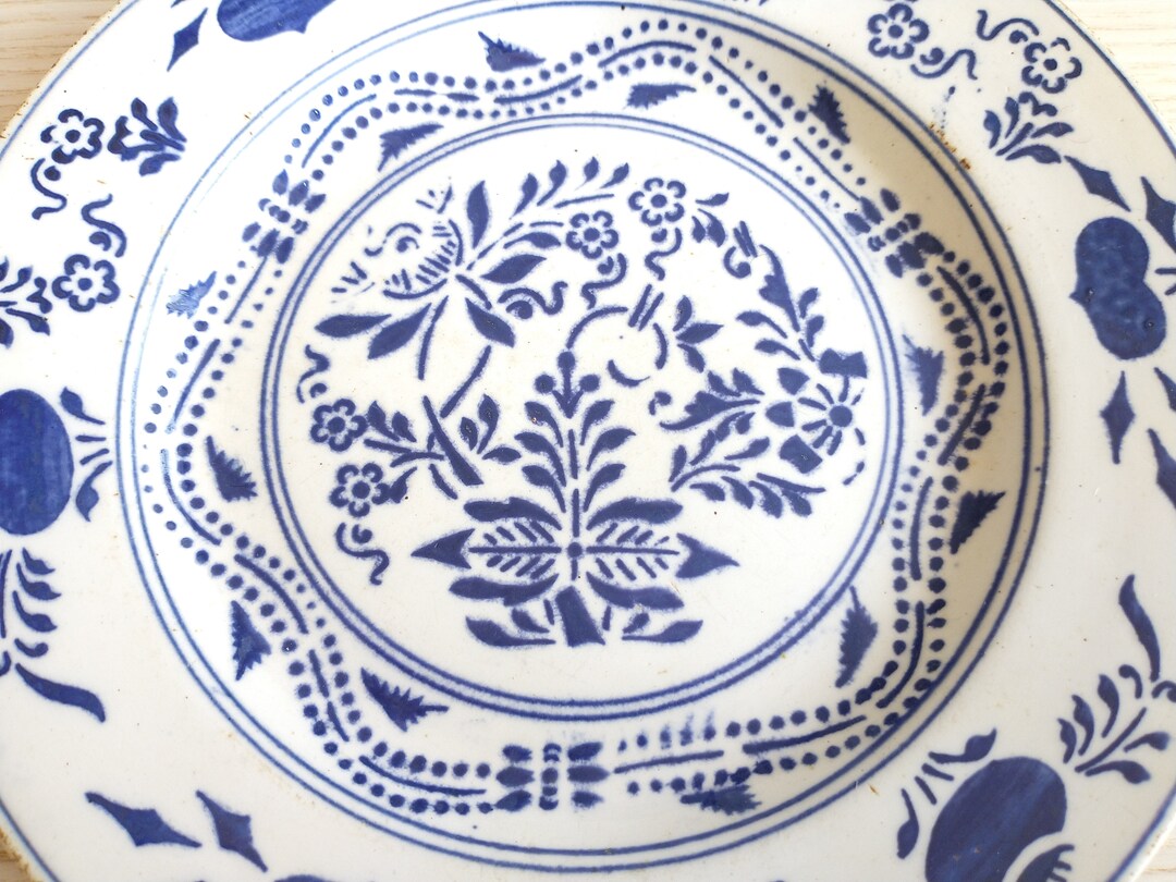 Antique Onion Pattern Plate / Blue and White Porcelain / Vintage ...