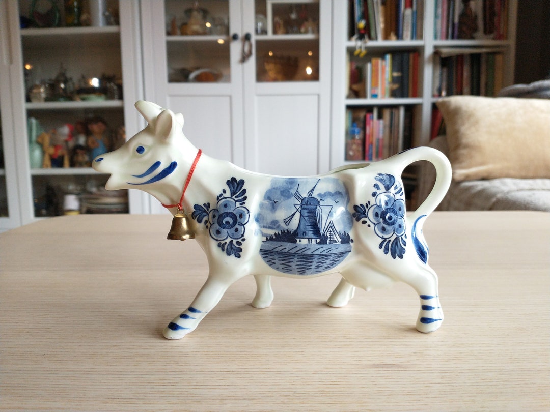 The Neatherlands Delft Blue Cow Creamer / Blue and White Porcelain ...