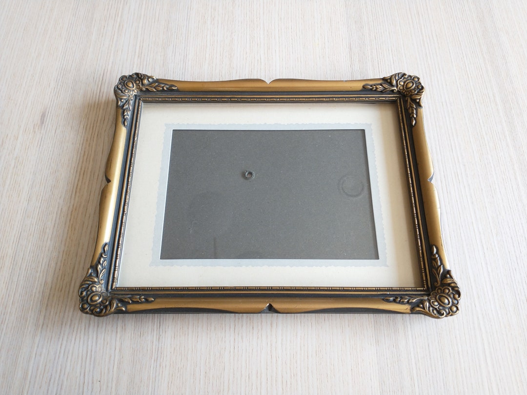 Antique Victorian Style Picture Frame / Wall Hanging / Vintage Ornament ...