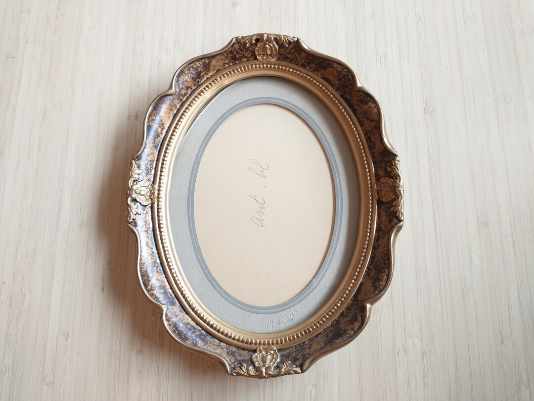 Antique Rococo Gilt Oval Picture Frame / Classic Ornament / Wall Decor ...