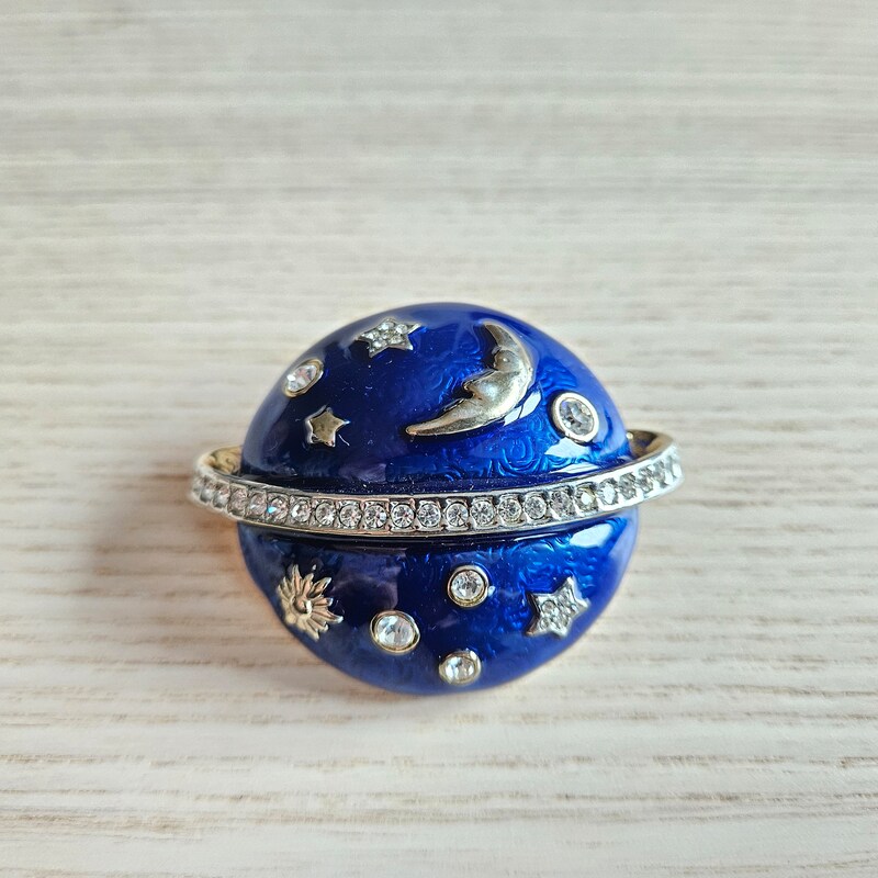 Butler Brooch - Etsy