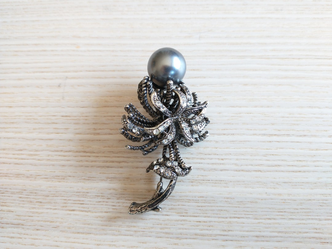 Stunning Black Solid Metal Floral Pendant Brooch / WD Vintage Jewelry ...