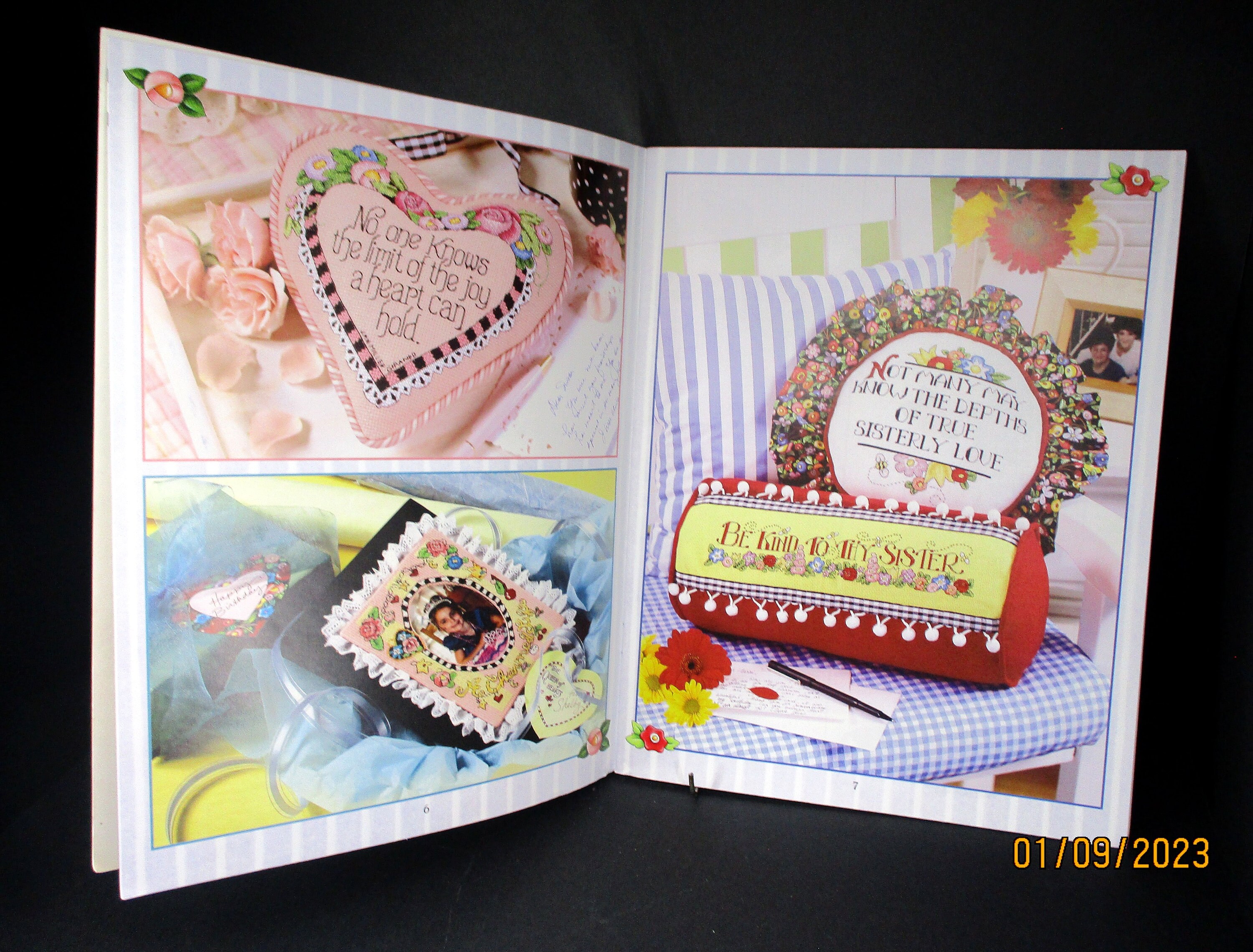 Mary Engelbreit Gifts for the Family in Cross Stitch (leisure Arts ...