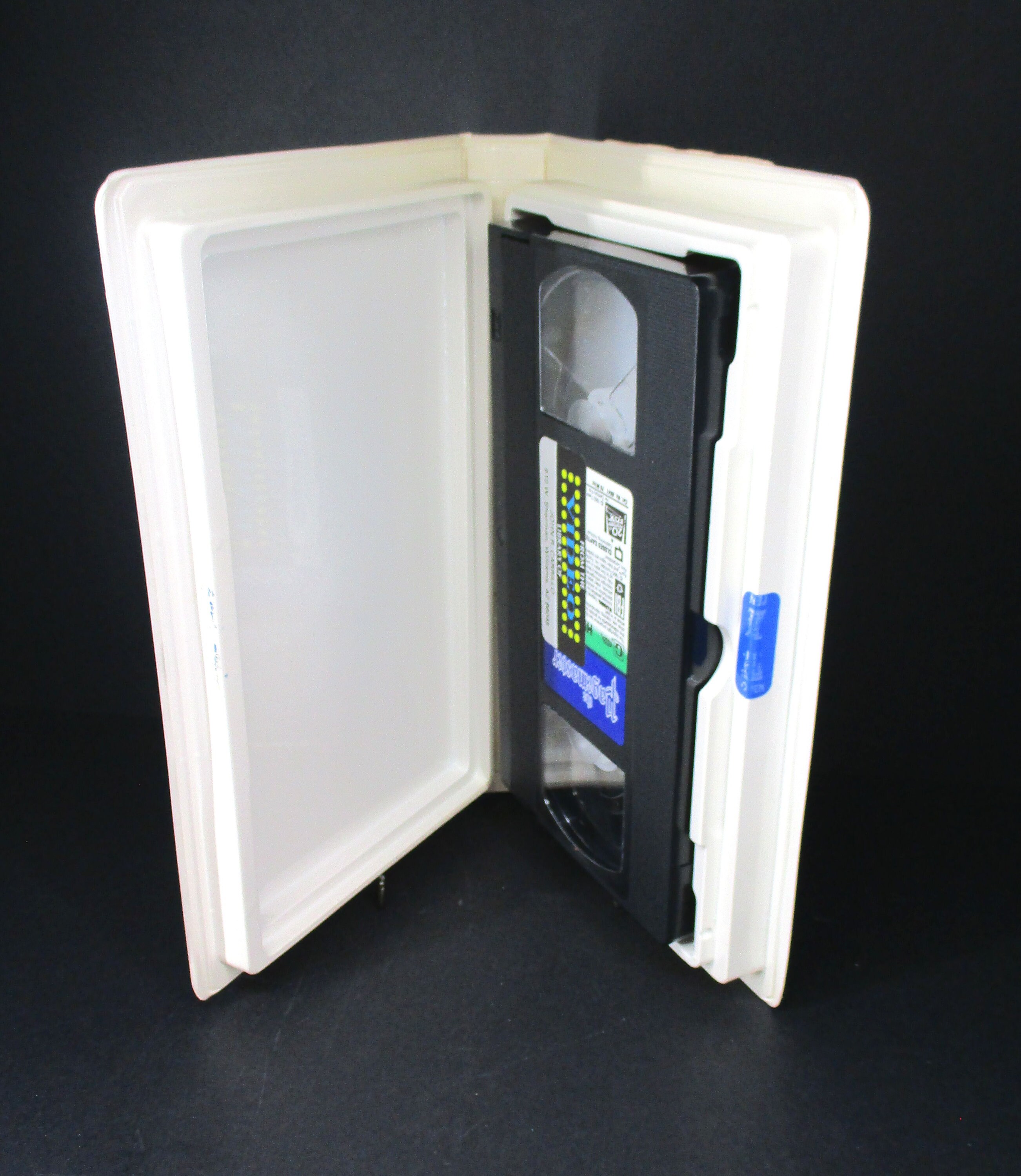 The Pagemaster VHS, 1995, Clam-shell Macaulay Culkin, Chrisyopher Lloyd ...