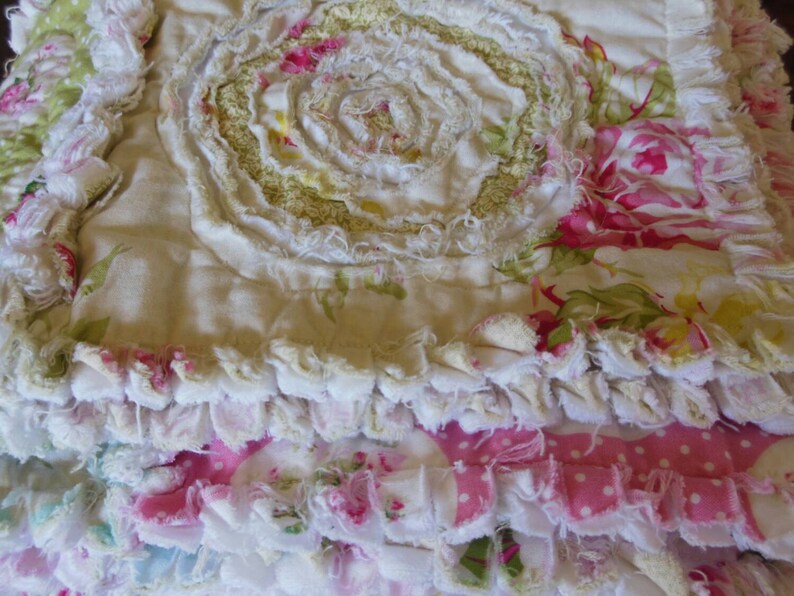 Shabby Rag Rosey Quilt Pattern. Beautiful Roses With a Unique - Etsy Canada