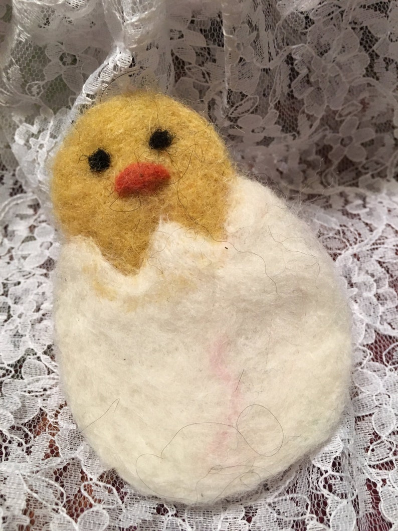 Easter Pin, Easter Brooch, Baby Chick Lapel Pin, Spring Brooch, Spring ...